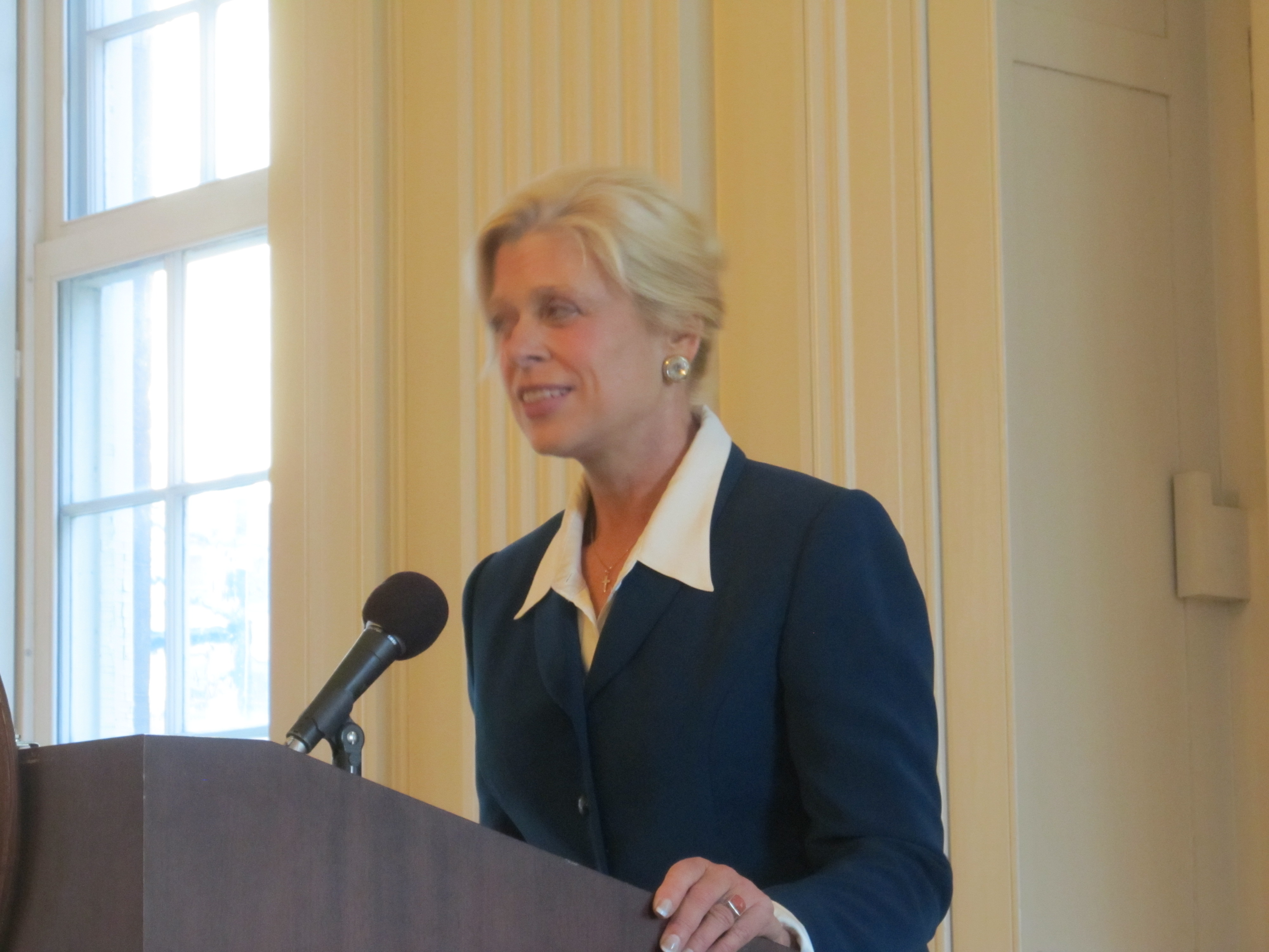 Martha Dean calls her campaign a blessing, the media 'vermin'