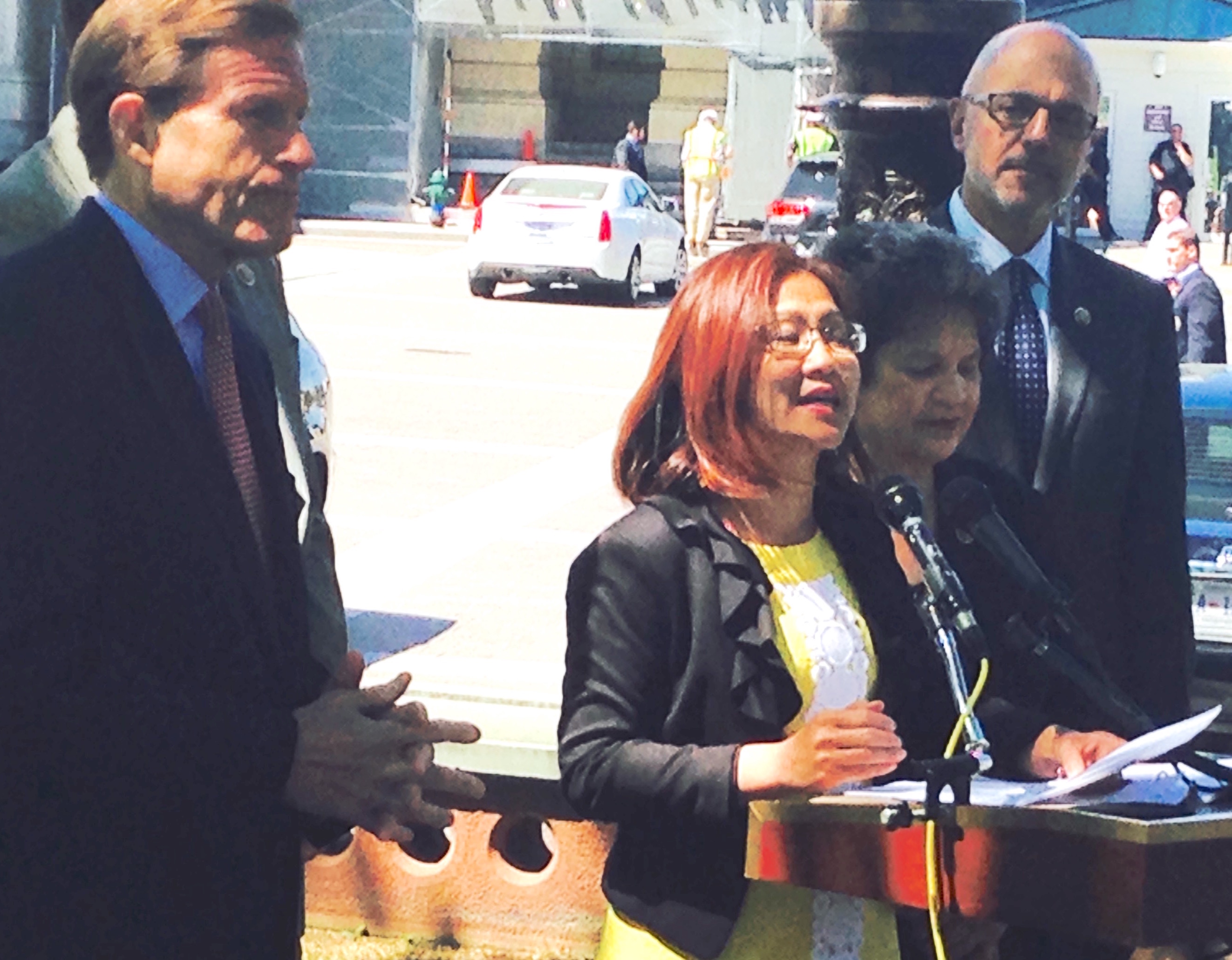 Blumenthal, Himes sponsor new bill to combat human trafficking