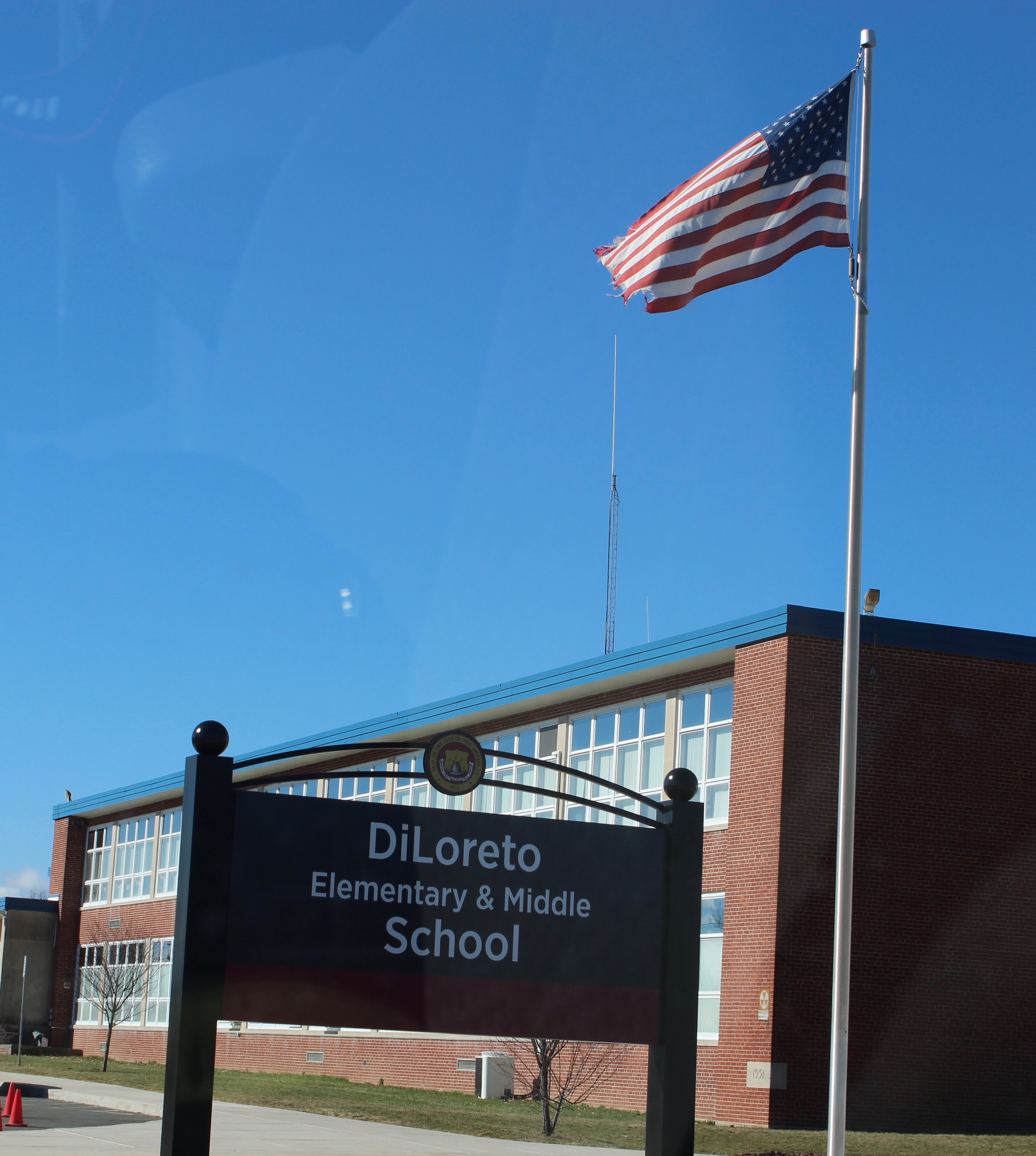 ELL project | CT Mirror