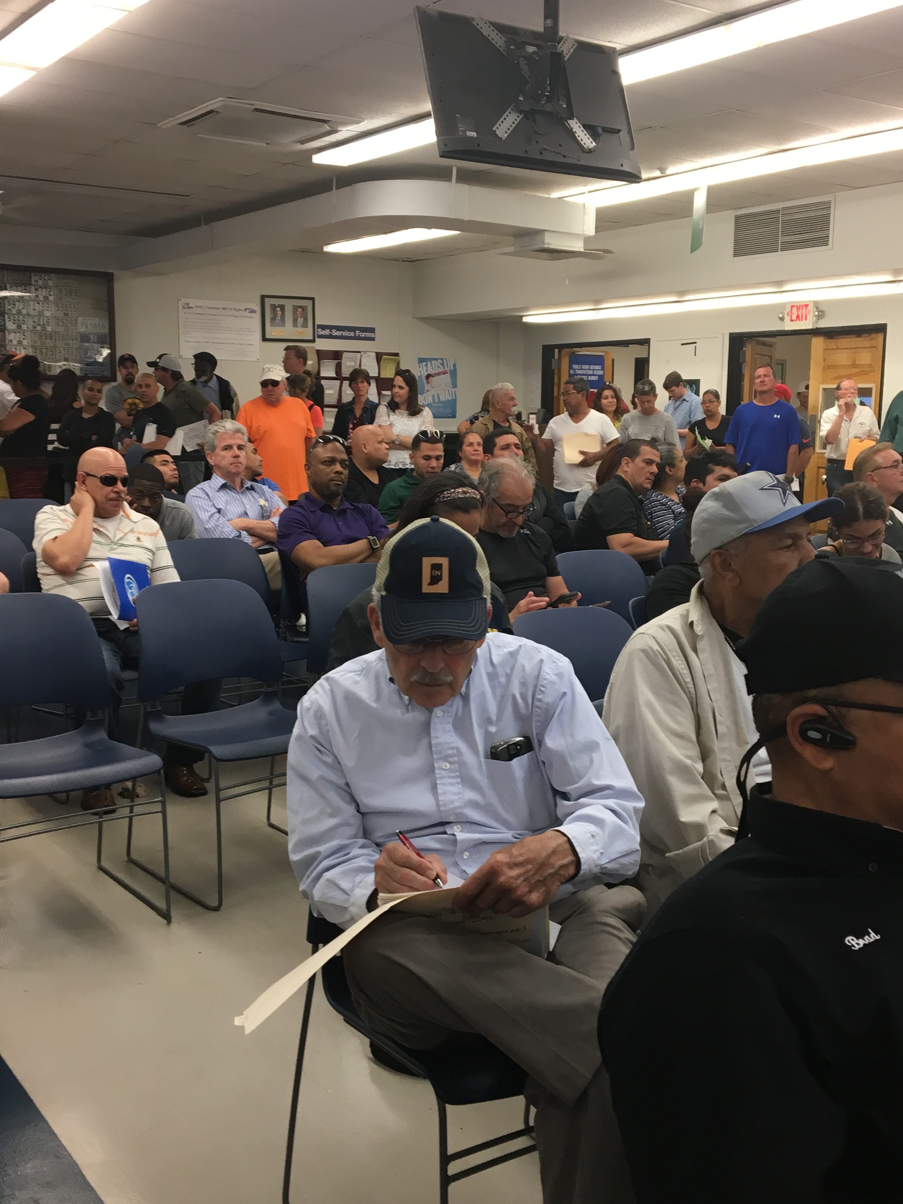 DMV improves some wait times, lines still long at main branches