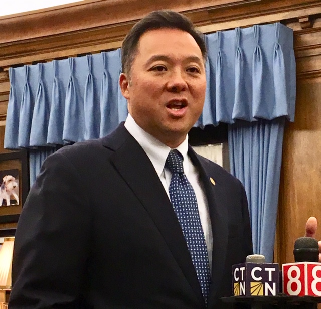 Tong says ICE must recognize Connecticut pardons