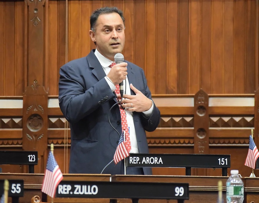 CT treasurer candidates seek to better manage savings, debt