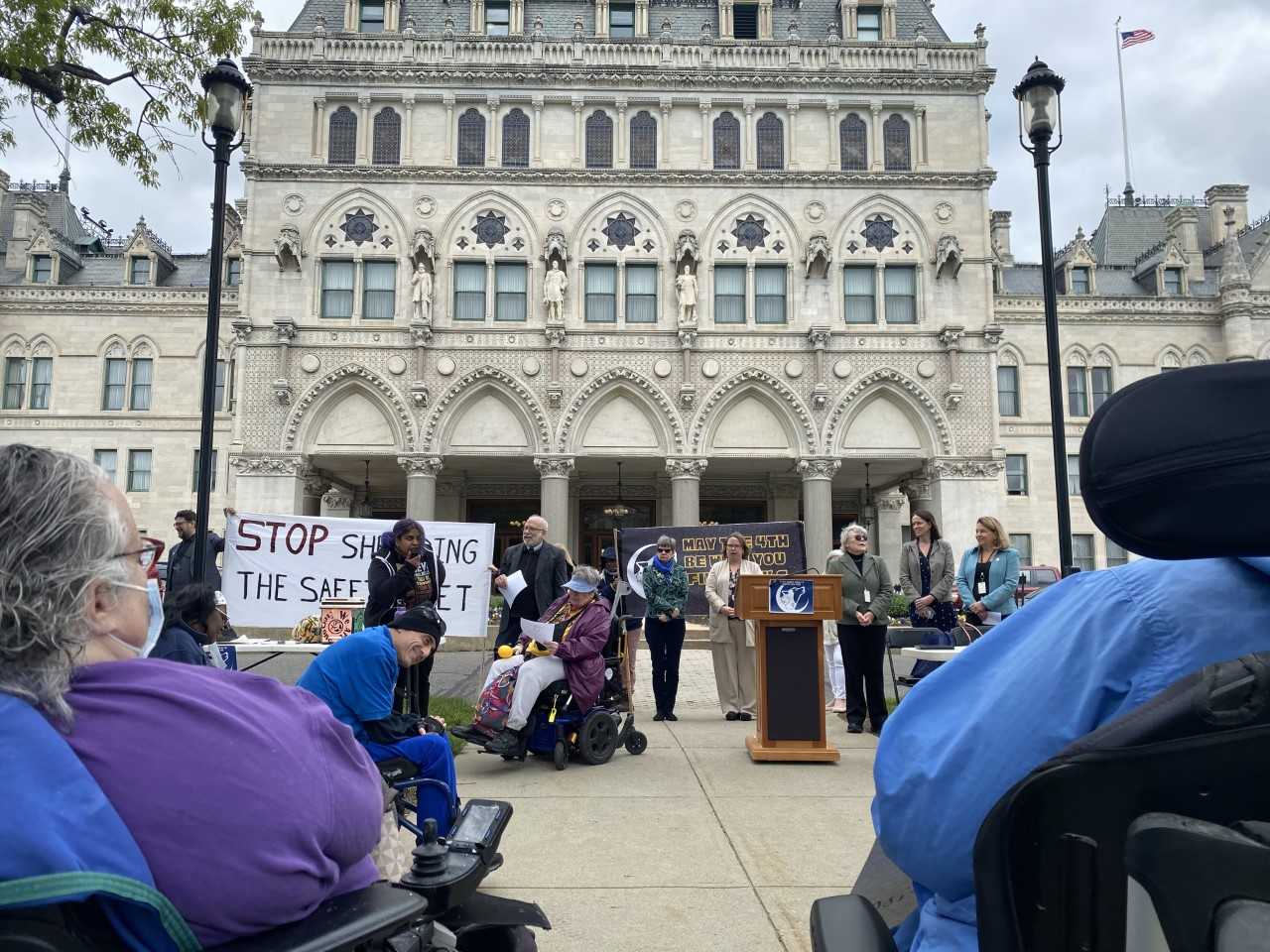 Advocates rally at the Capitol for HUSKY C expansion
