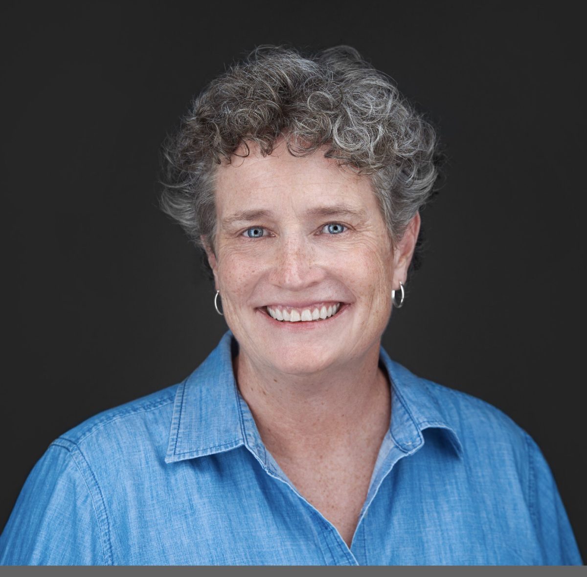 Headshot Beth Bye | CT Mirror