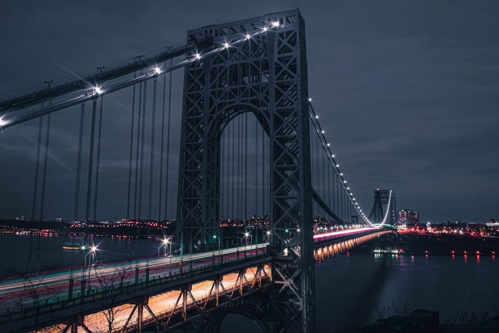 Opinion: On the George Washington Bridge, which we love to hate