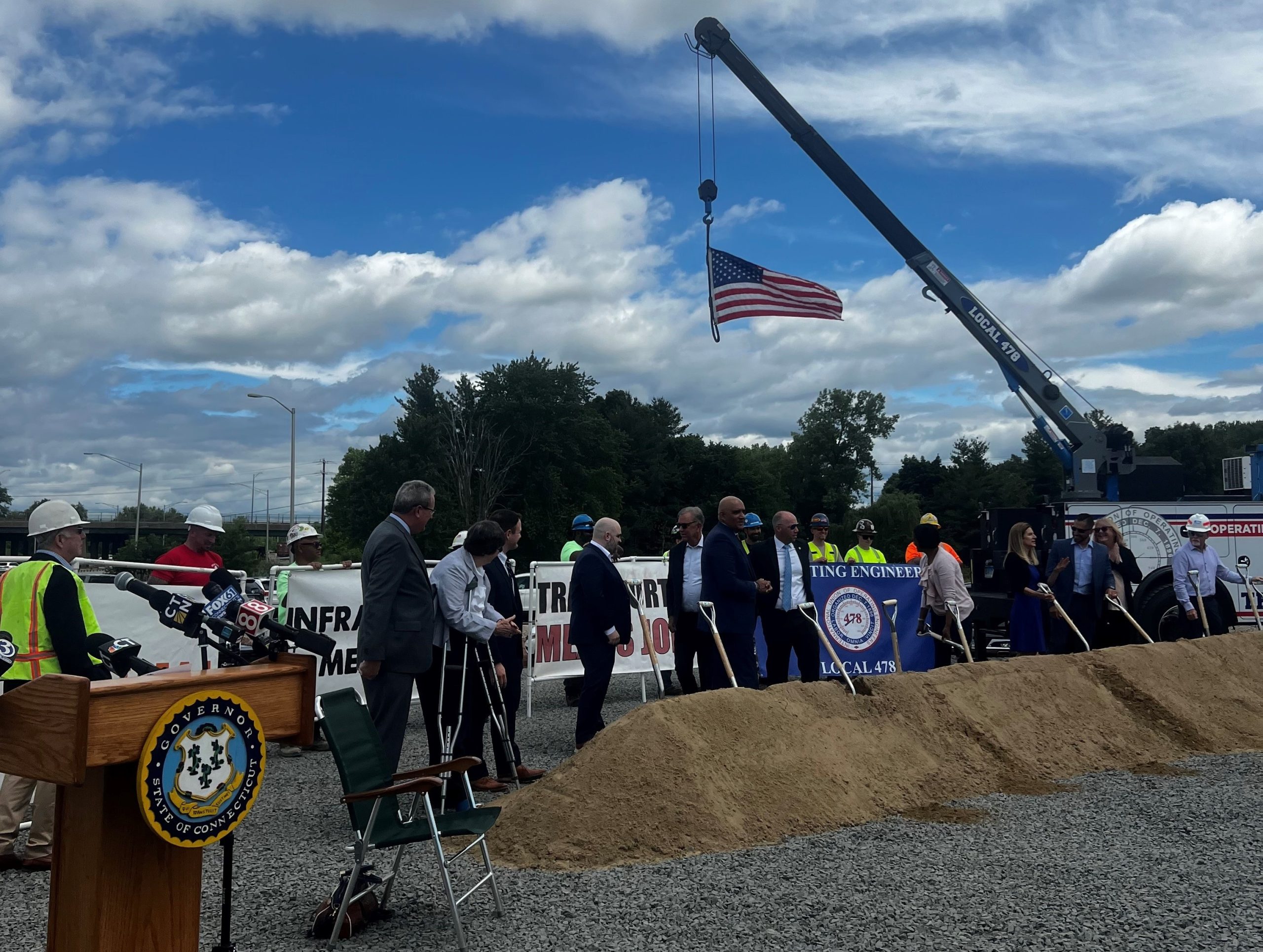 Lamont celebrates highway project amid industry frustration