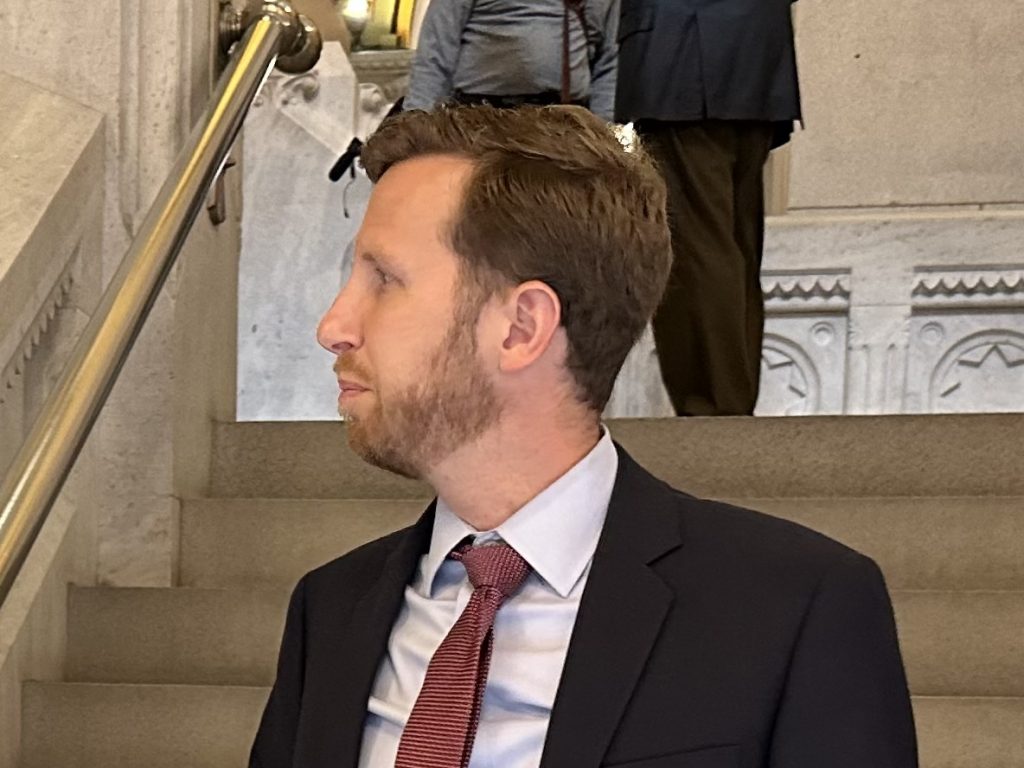 Lamont mulling outside investigation of vehicle misuse by his staff