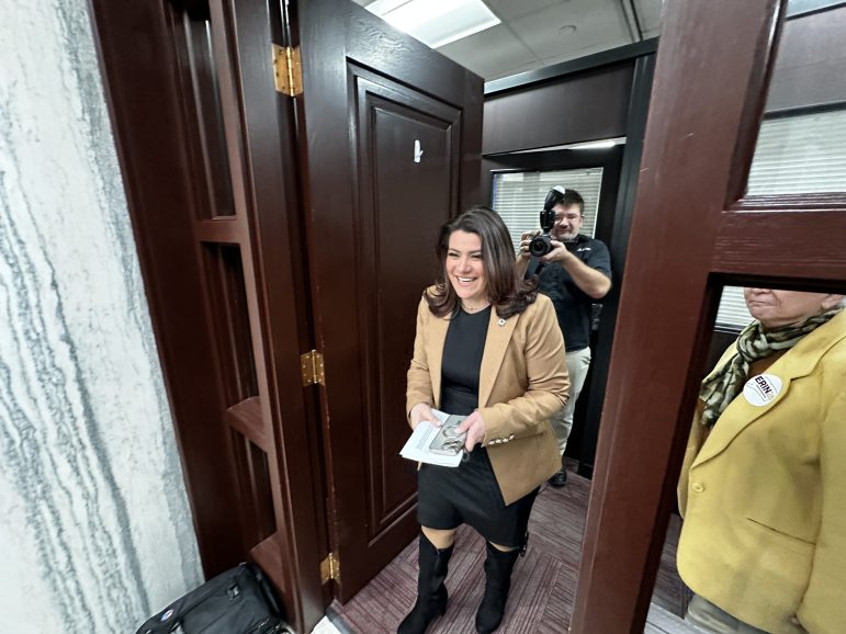 Erin Stewart announces she's not a CT governor candidate. Yet.